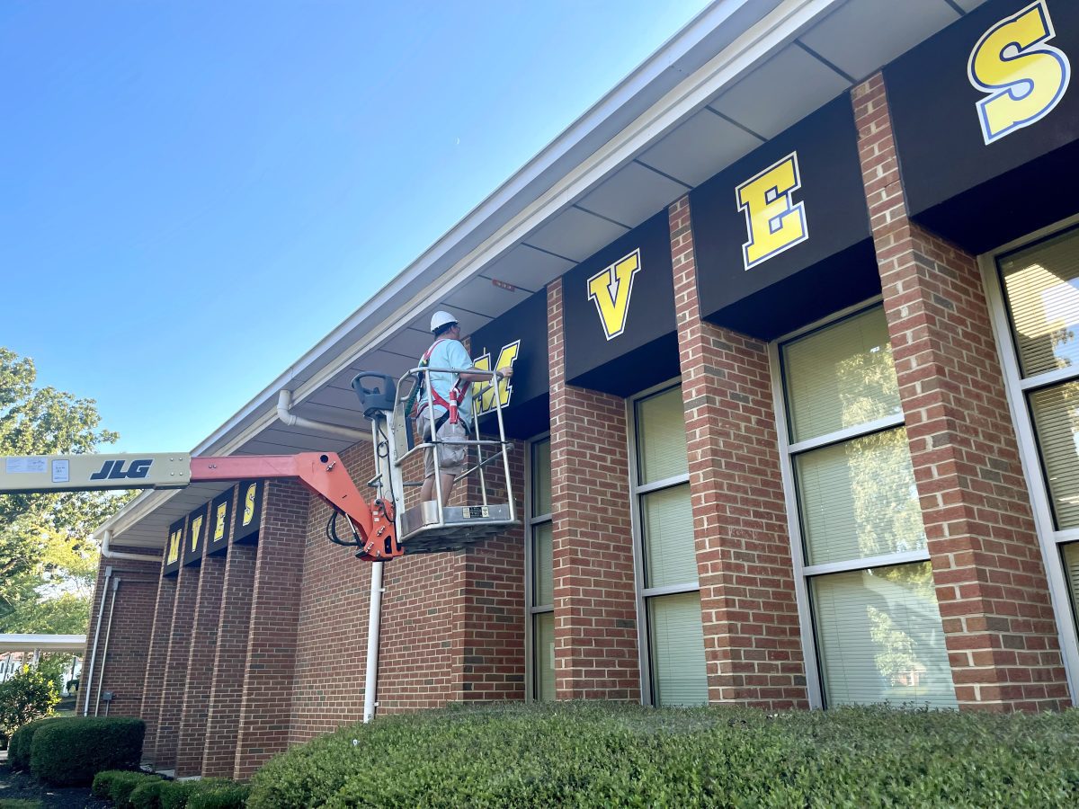 Sign Installation – Element 4 Signs & Graphics of Charlotte